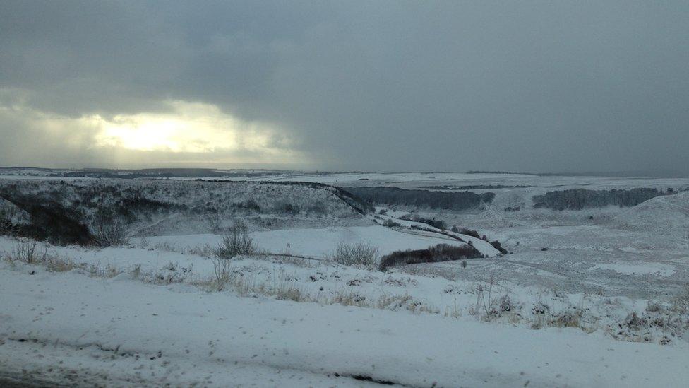 Your pictures of snow in the UK - BBC Weather