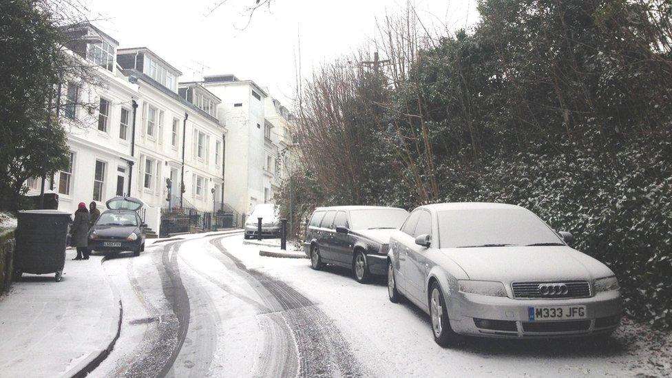 In pictures: Kent in the snow - BBC News