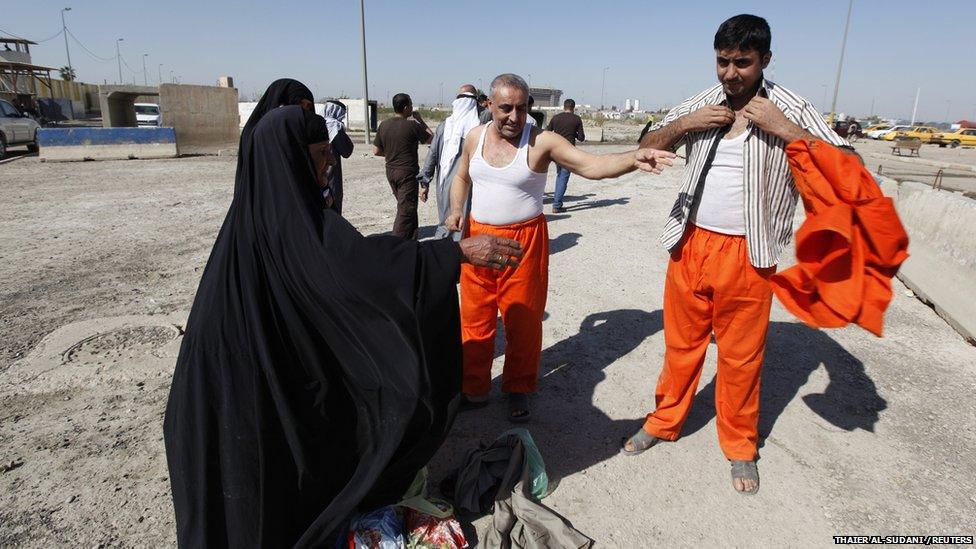 Day in pictures: 22 February 2013 - BBC News