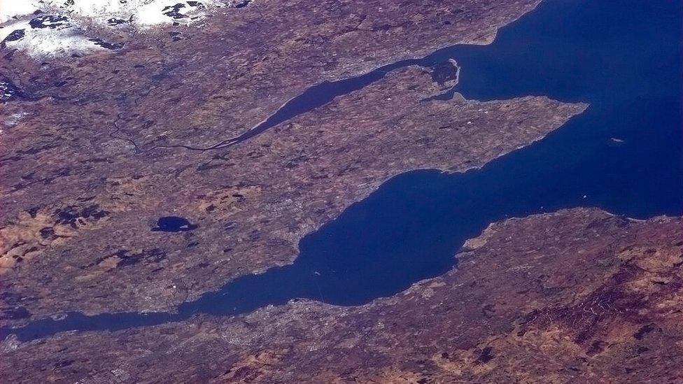 In pictures: Astronaut snaps Scotland from space - BBC News
