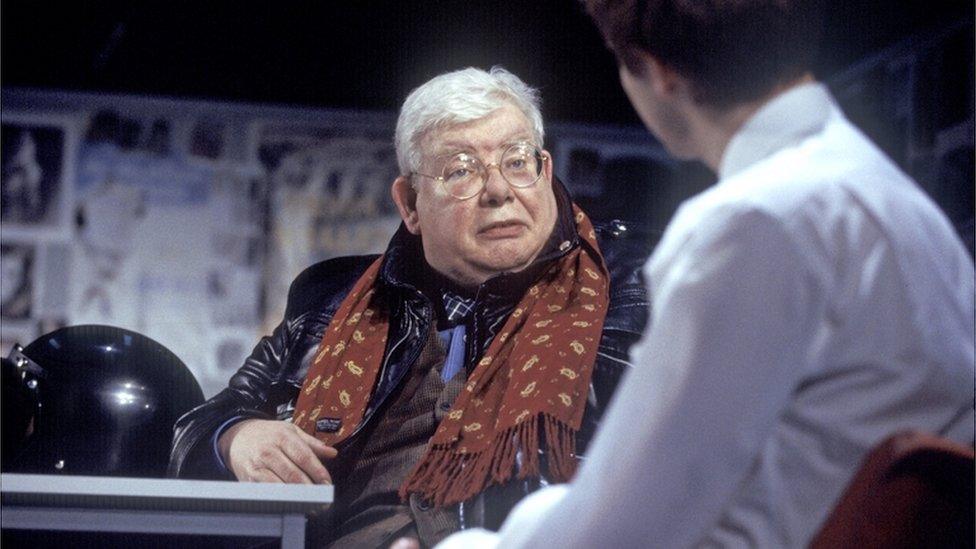 In pictures: The career of Richard Griffiths - BBC News