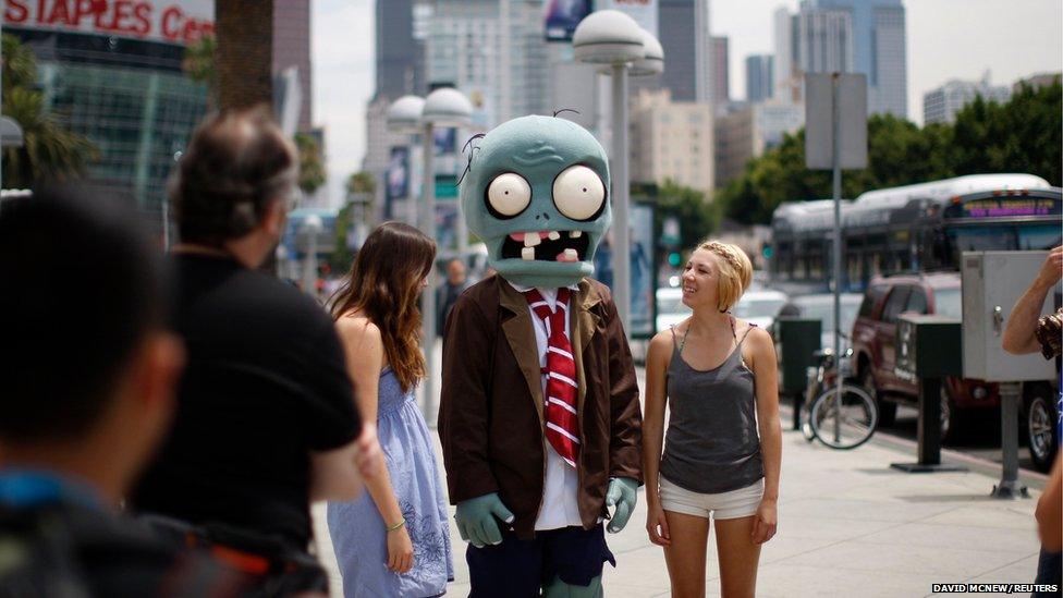 Day in pictures: 12 June 2013 - BBC News