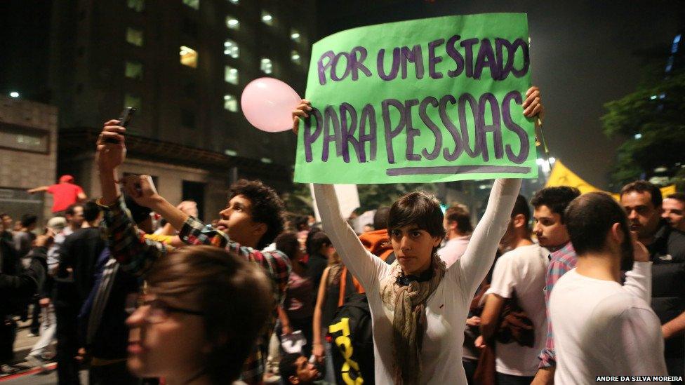 In pictures: Brazil protest banners - BBC News