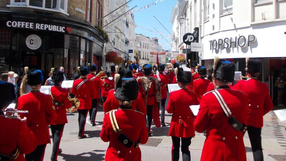 Jersey Field Squadron marches in full dress - BBC News