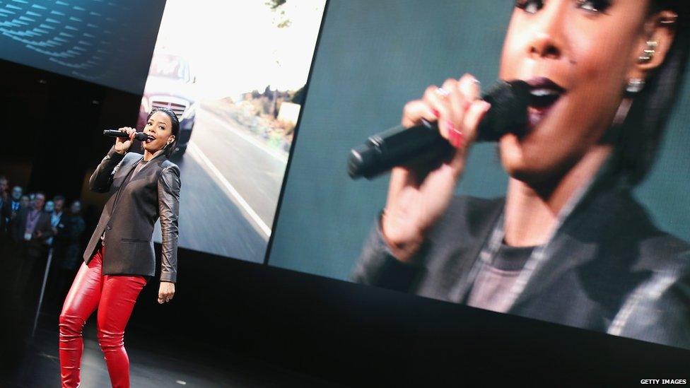 In pictures: Detroit motor show - BBC News