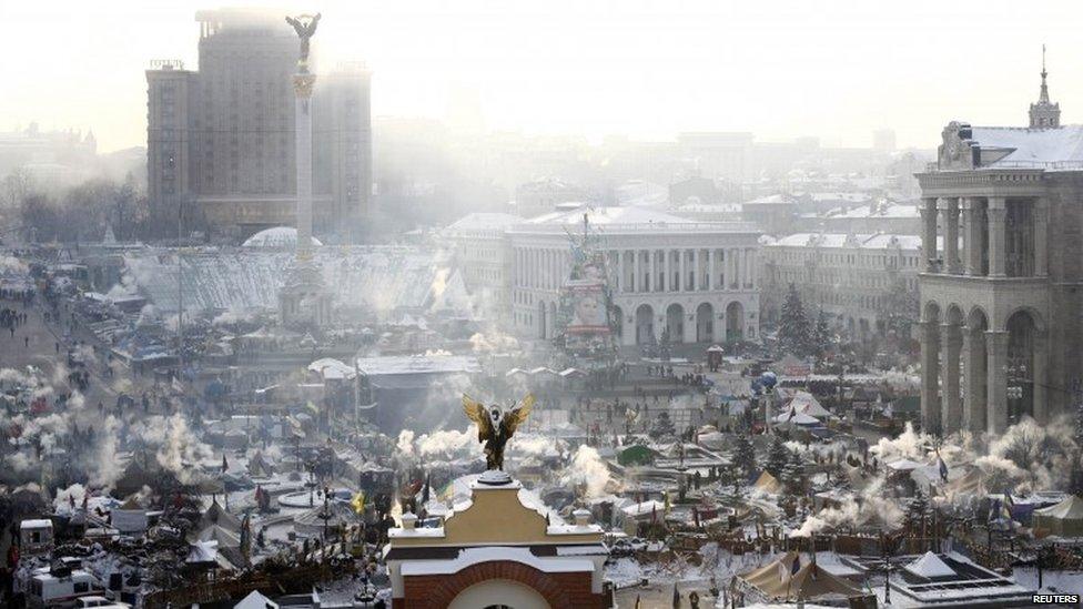 In pictures: Ukraine protests - BBC News