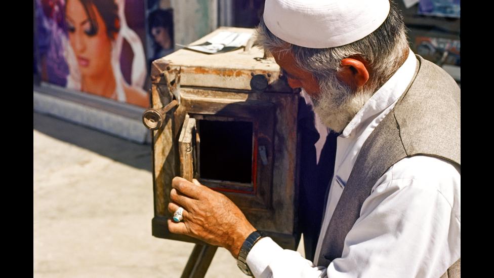 In pictures: Afghan box camera - BBC News