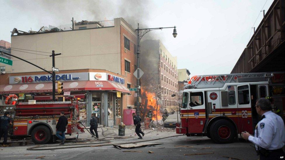 In pictures: New York building collapses after blast - BBC News
