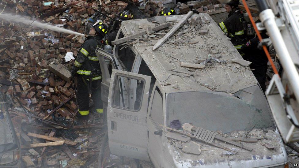In pictures: New York building collapses after blast - BBC News