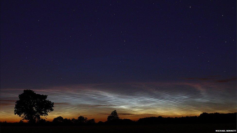 Readers' pictures of rare 'noctilucent' clouds - BBC News