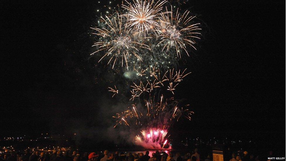 Blitz Fireworks win national championship in Plymouth - BBC News