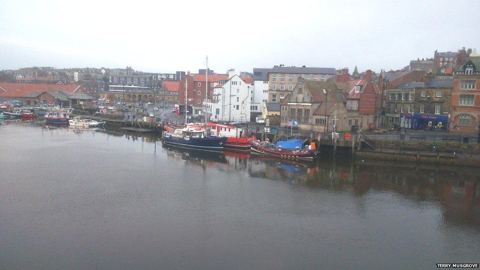 Halloween warm weather: Your pictures - BBC News
