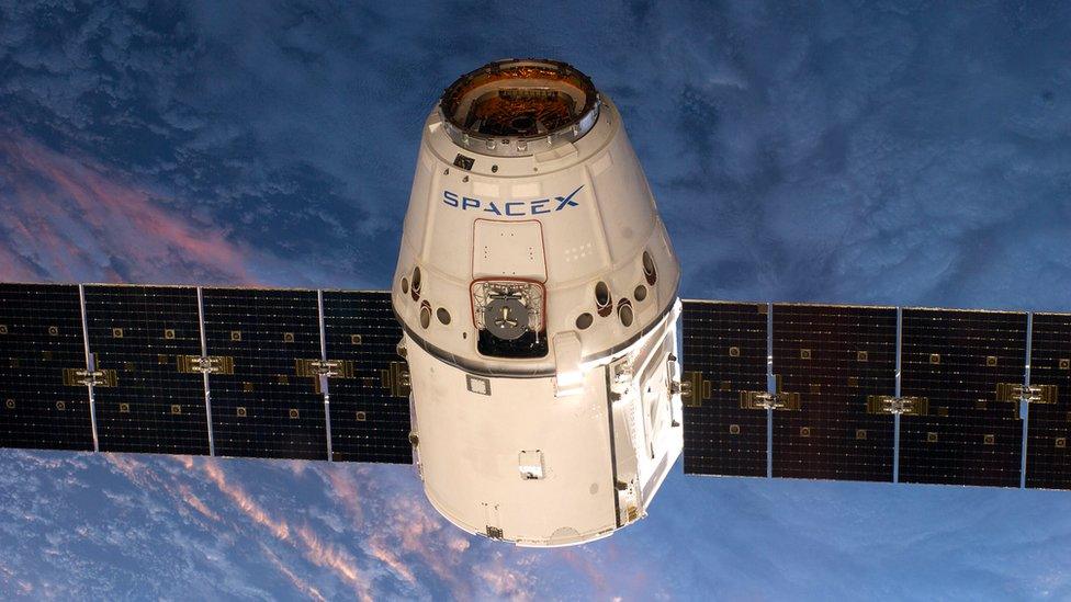The most stunning space pictures of 2014 - BBC News