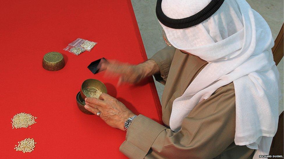 In pictures: Bahrain's ancient pearl fishing - BBC News