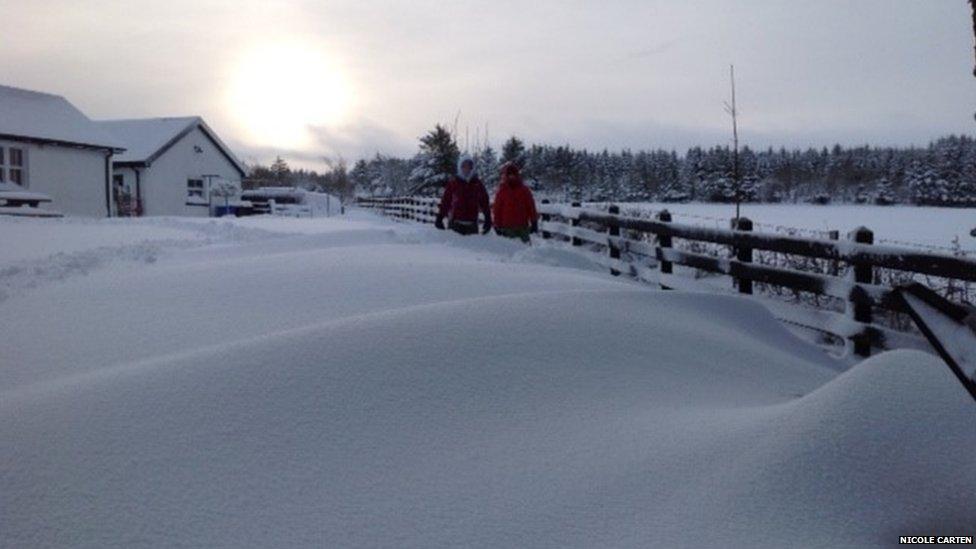 In pictures: Snowfall across Northern Ireland - BBC News