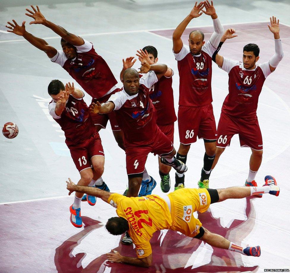 Week in pictures: 17-23 January 2015 - BBC News