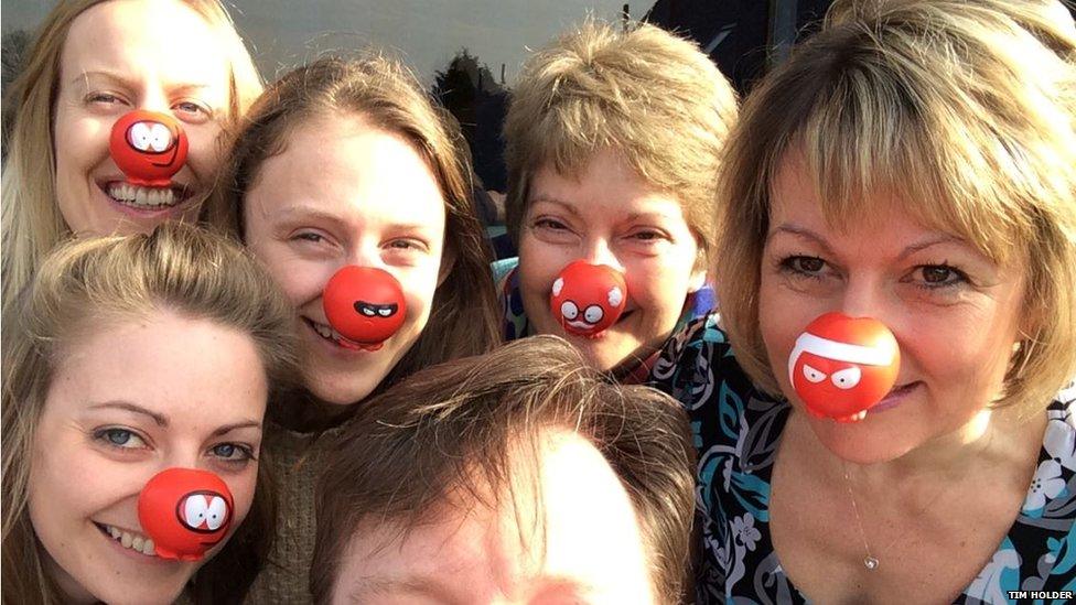 Red Nose Day 2015: Your pictures - BBC News