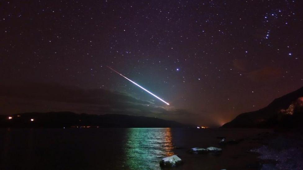 Meteor 'bright flash' seen in skies over Scotland - BBC News