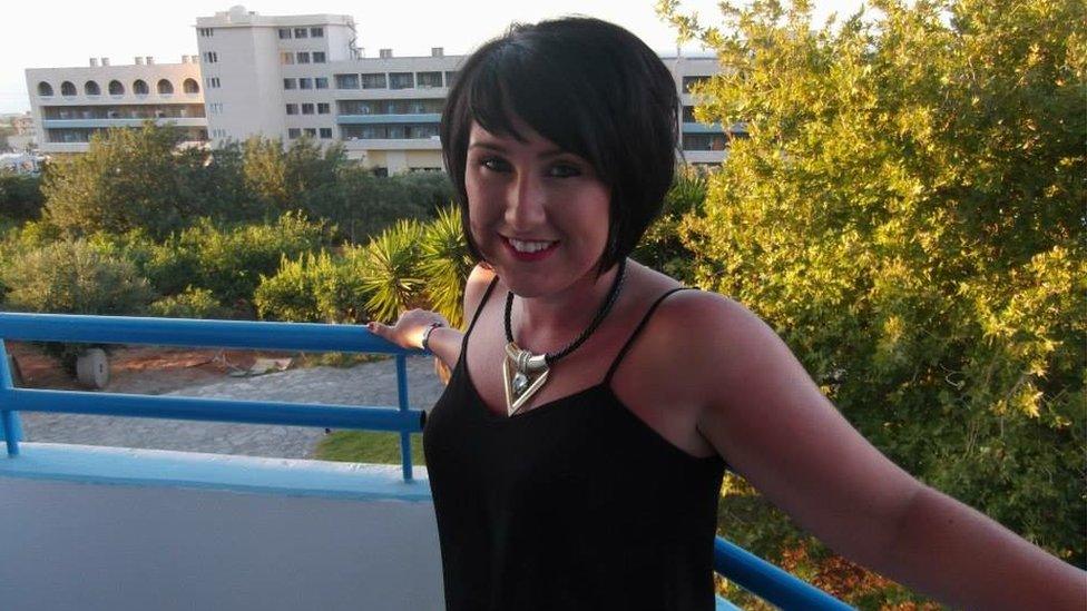 Back pain in young people rising, say experts - BBC News