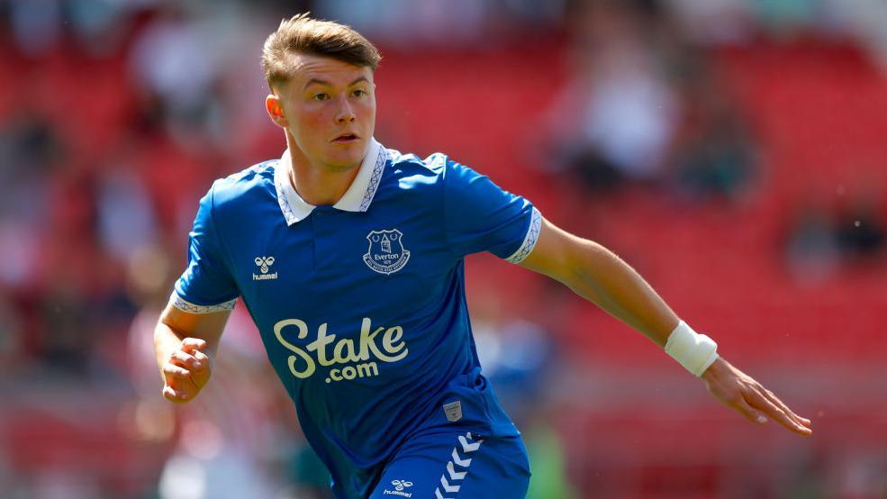 Everton: Patterson raring to go after 'productive' pre-season - BBC Sport