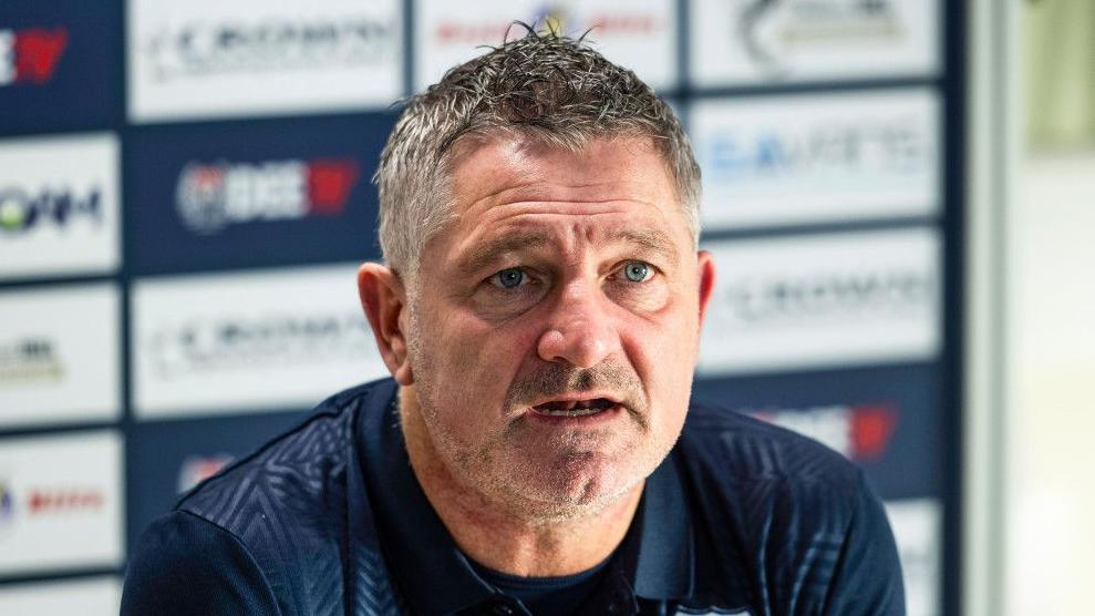 Dundee manager Docherty on Donnelly signing, injury crisis & Rangers ...