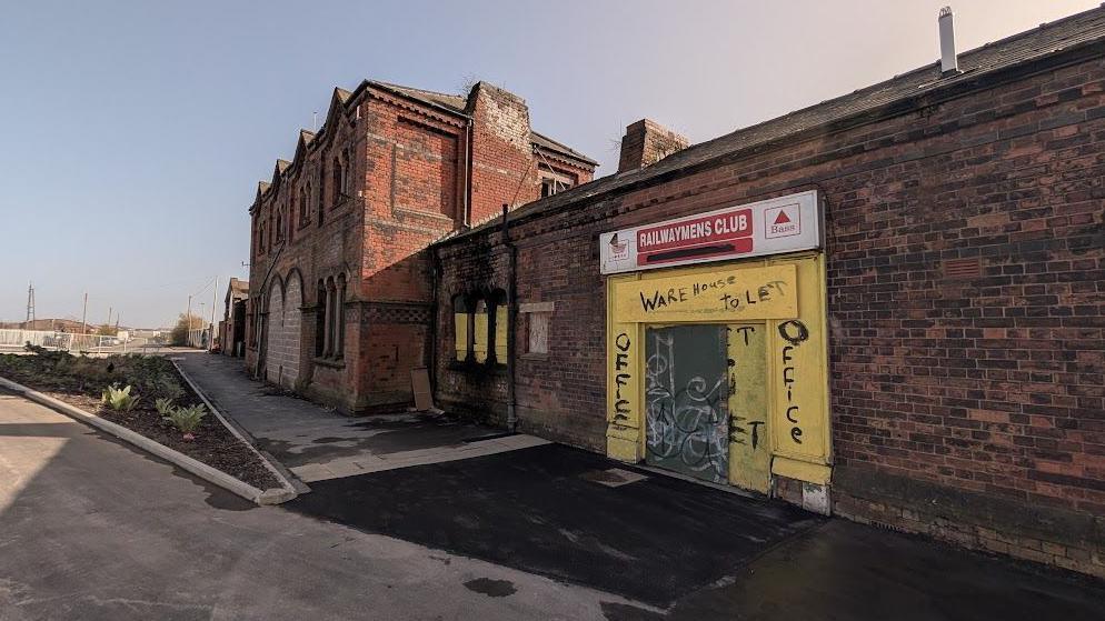 Calls for 'neglected' Barrow railway station to be saved - BBC News