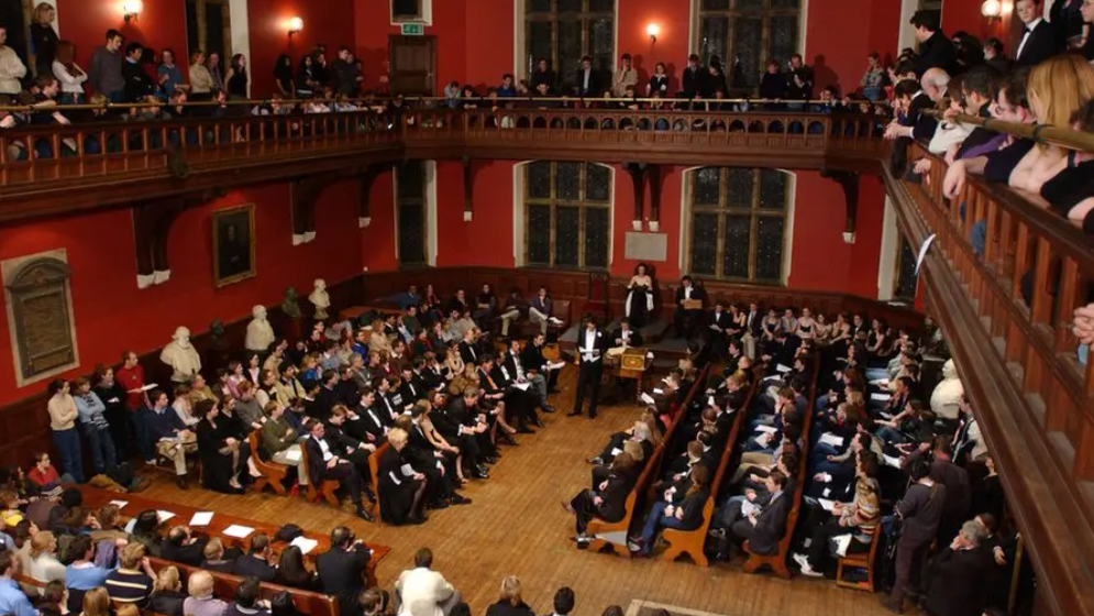The Oxford Union - a lofty cradle of democracy - BBC News