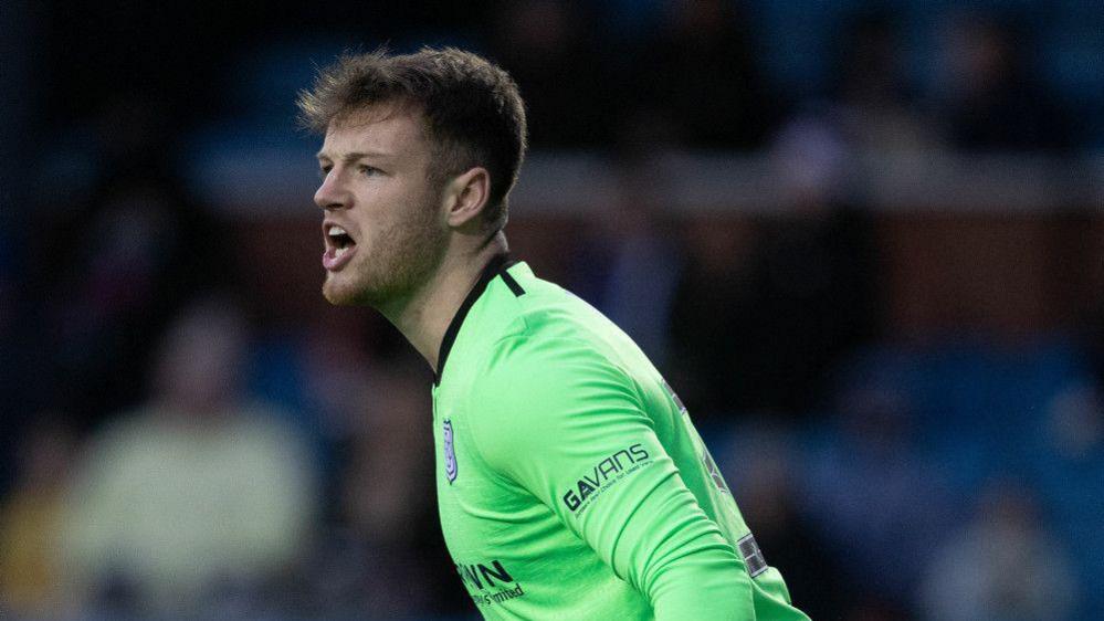 Goalkeeper Harrison Sharp extends Dundee contract until summer 2027 ...