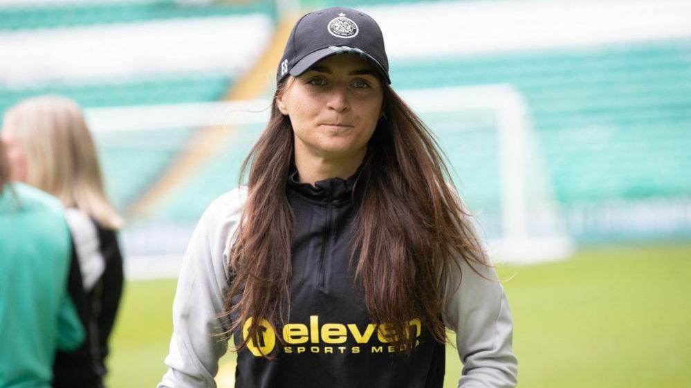 Elena Sadiku gives Celtic European wake-up call - BBC Sport