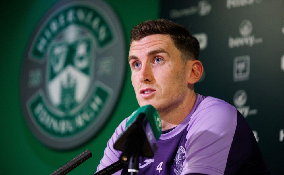 'David Gray looks like a Hibs manager', says Paul Hanlon - BBC Sport