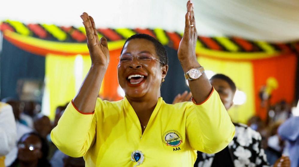 Uganda election result: Yoweri Museveni beats Bobi Wine to extend 40 ...