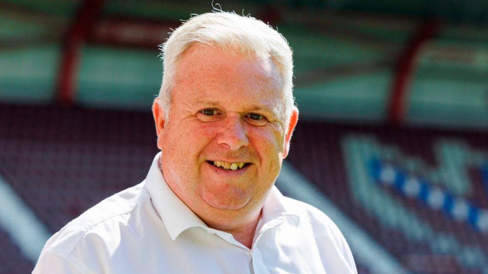 Andrew McKinlay hopes Hearts can 'put marker down' against Celtic - BBC ...