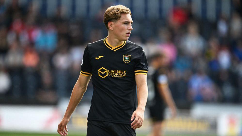 Adam Montgomery hails Livi resilience after Killie fightback - BBC Sport