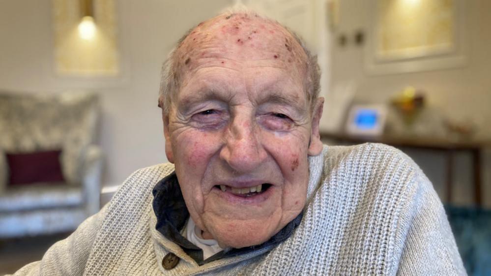 Helping Royston pupils is a breath of fresh air, says 93-year-old - BBC ...