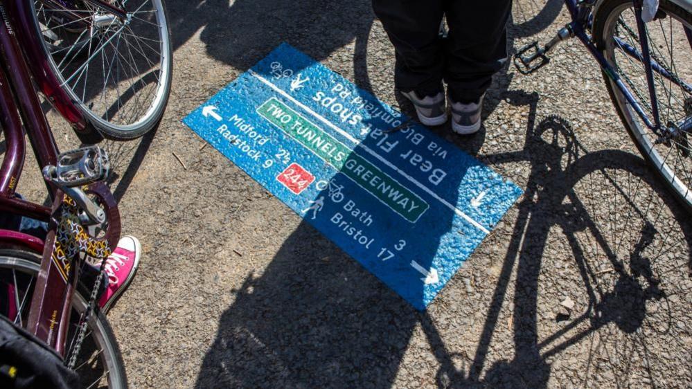 Active travel: Extra £81m to boost walking and cycling routes - BBC News