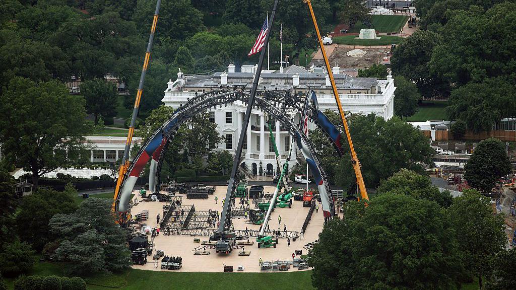 Las imágenes de la jaula que Trump construye en la Casa Blanca para un ...