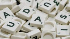 La historia secreta del Scrabble, el famoso juego de las palabras - BBC ...