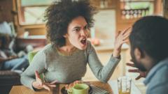 Cómo tener discusiones más constructivas (y ganarlas) - BBC News Mundo