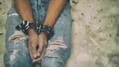 Perdagangan manusia - BBC News Indonesia