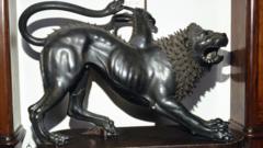 El quimerismo de Taylor Muhl, la modelo y cantante que absorbió a su ...