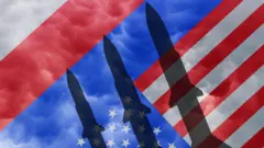 Ілюстрація з прапорів РФ, США та ракет