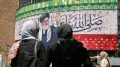 عکس علی خامنه ای