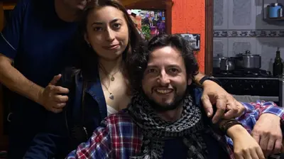 "Me alegro de que mi madre se muriera": la difícil infancia como estrella de Nickelodeon que ...