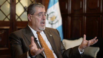 Trump: el expresidente de Estados Unidos Trump sobrevive un intento de asesinato durante un ...