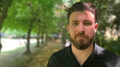 Alex Smith murder: Men arrested in Kenya appear in court - BBC News