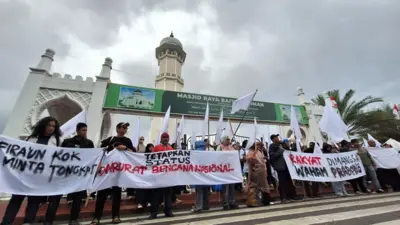 Kerusuhan Mei 1998: Kisah warga keturunan Tionghoa yang menetap di luar ...