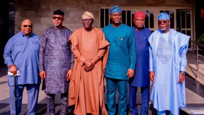 Ẹ tètè parí ìwádìí lórí Emefiele àti Bawa - Falana rọ DSS - BBC News Yorùbá