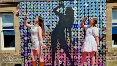 Uncle remanded over Jordan Cooper murder - BBC News