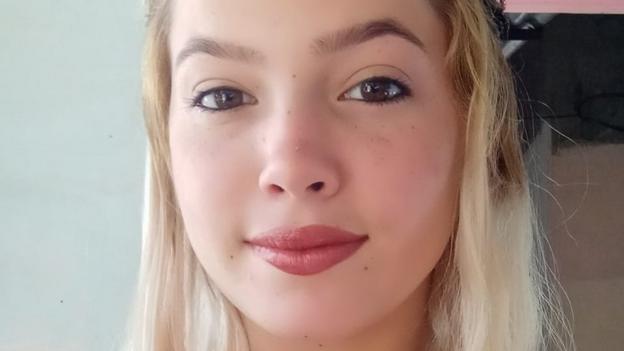 El Asesinato De Una Adolescente En Una Comisaría A Manos De Su Expareja