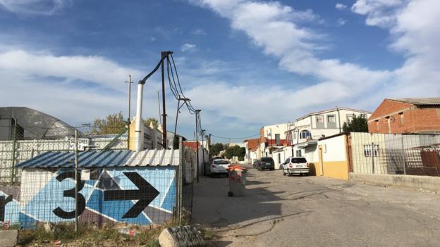 "Es un estigma vivir en la Cañada Real": cómo es el asentamiento ilegal ...